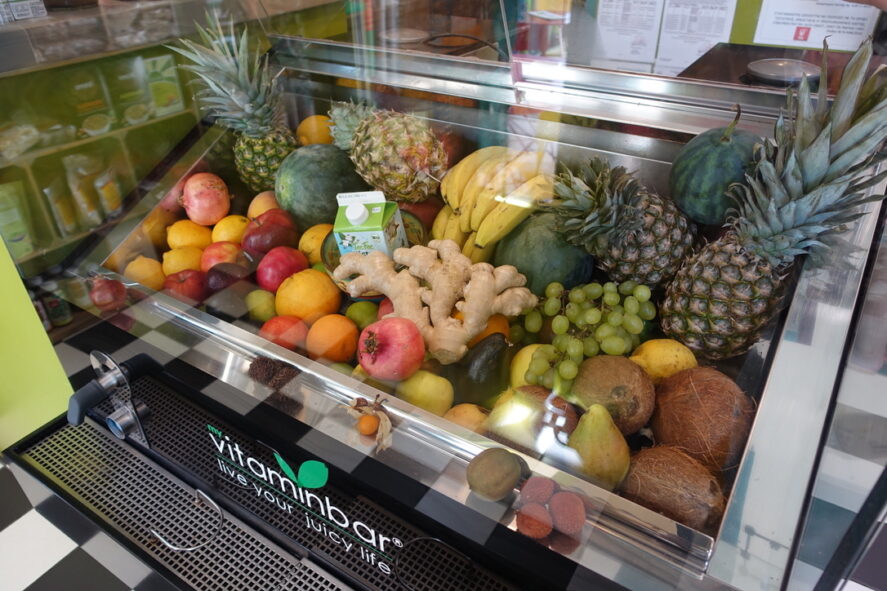 Vitamin Bar Review – Argostoli Kefalonia – GRUBSTANCE