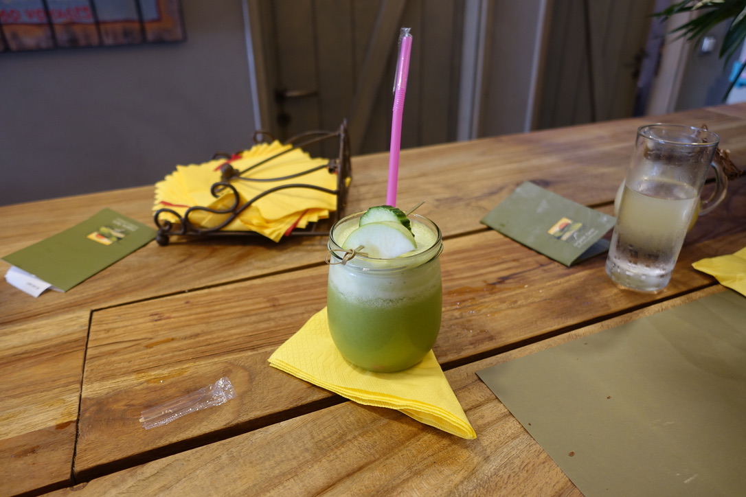 Vitamin Bar Review – Argostoli Kefalonia – GRUBSTANCE